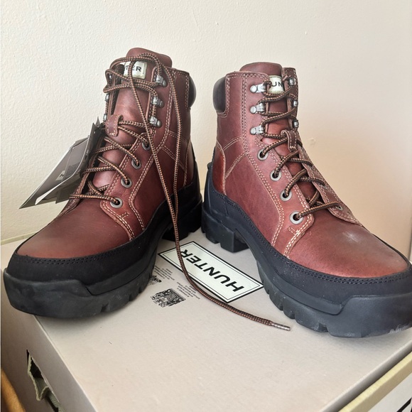 Hunter | Shoes | Hunter Brown And Black Outdoor Boots | Poshmark